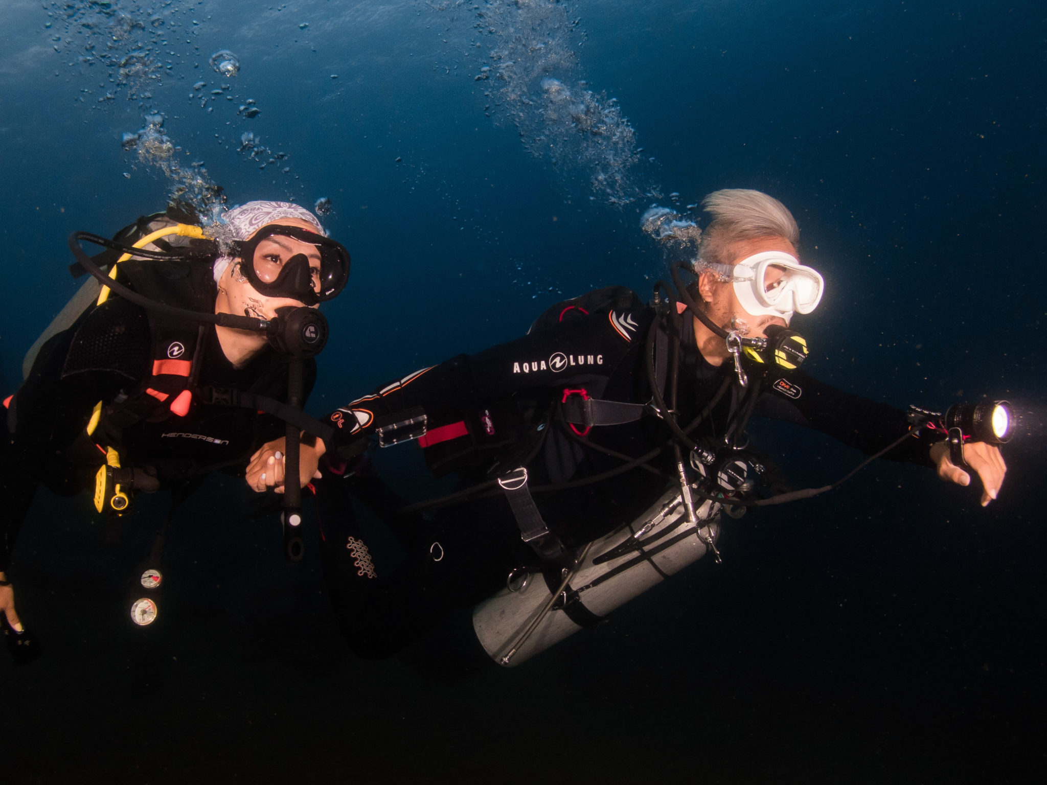 Tips on Sidemount Diving: Equipment Considerations | Alpha World Diving